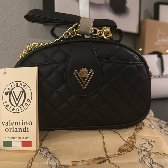 Valentino Orlandi | Bags | Valentino Orlandi Vegan Leather Quilted Camera Bag Crossbody | Poshmark